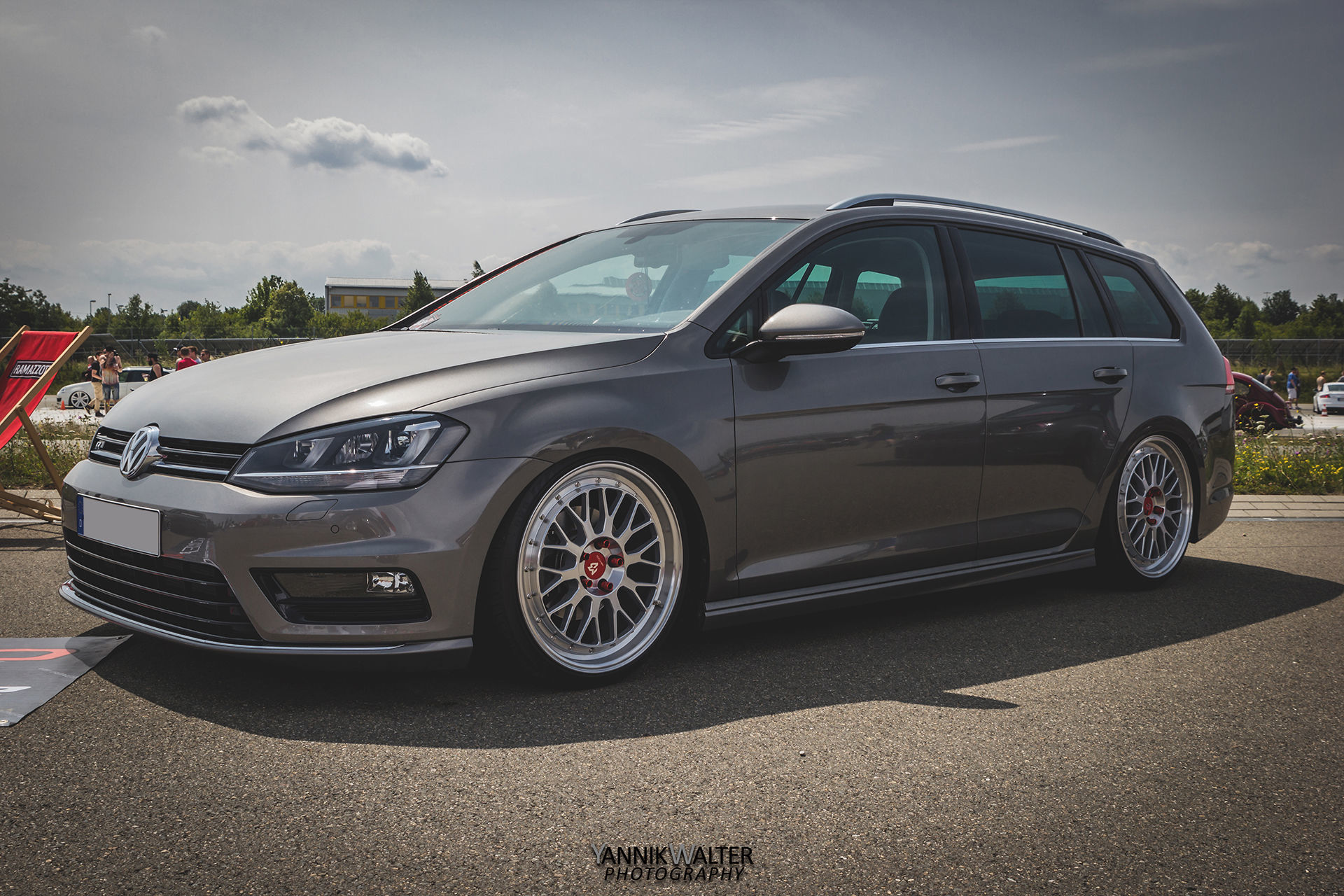 VW Golf 7 Variant mit mbDESIGN LV1 8.5x19 ET45 in Silber glänzend ...